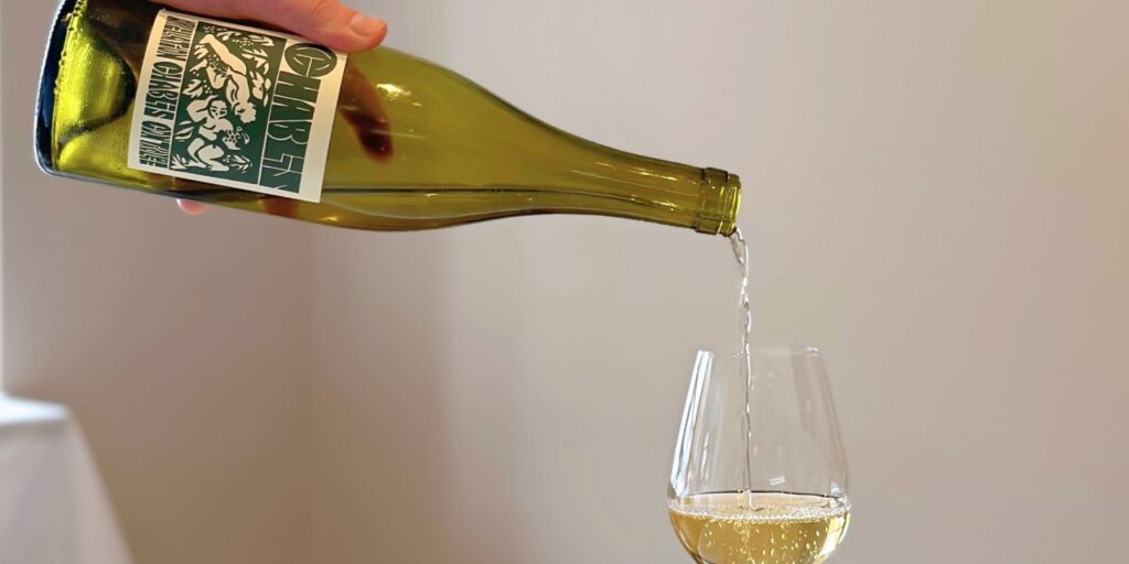 Discover a world of wine with Ophelia's sommeliers