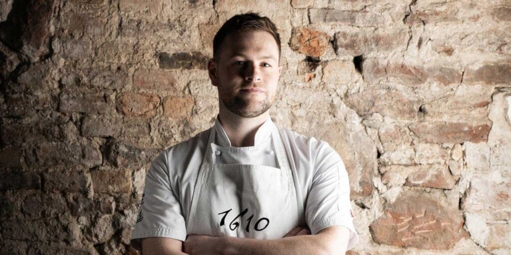 Fraser Cameron wins Legacy Scholarship at Excellence Awards